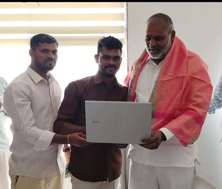 MLA Vijaya Ramana Rao: హరిహర ట్రేడర్స్ వీడియో లాంచ్ చేసిన ఎమ్మెల్యే ...